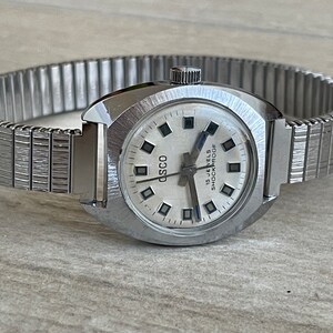 Elegant 1960 Vintage German 15 Jewels Ladies Wristwatch Osco Silver ...