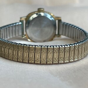 Elegant 1960 Vintage German 17 Jewels Ladies Wristwatch Osco Golden ...