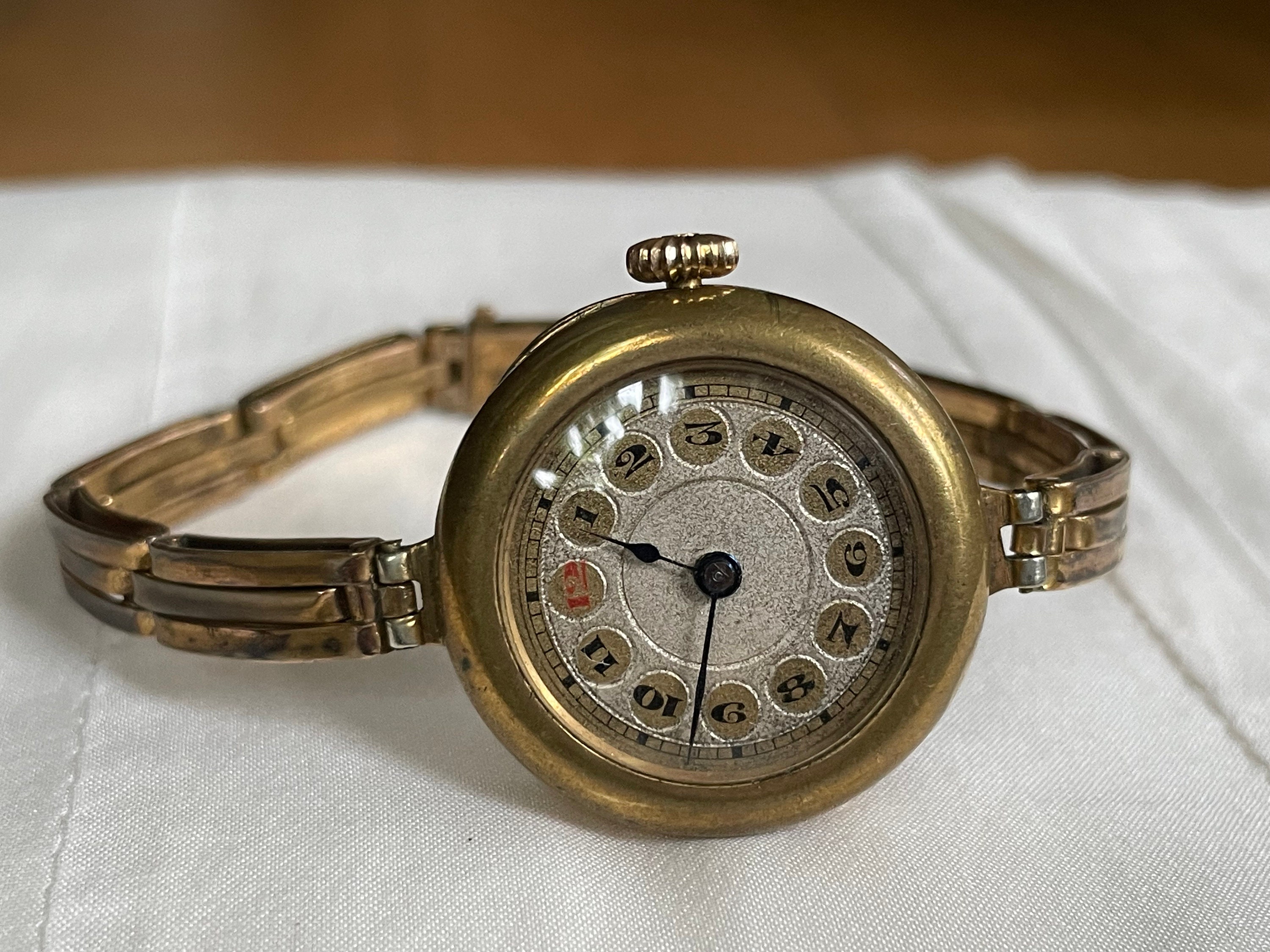 Elegant 1920s Vintage Swiss Made Ladies Wristwatch Gold Color Case With ...