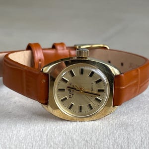 Elegant 1960's Vintage Swiss 17 Jewels Ladies Wristwatch Pallas Eppo ...