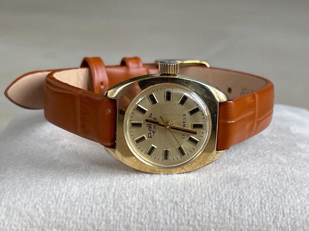 Elegant 1960's Vintage Swiss 17 Jewels Ladies Wristwatch Pallas Eppo ...