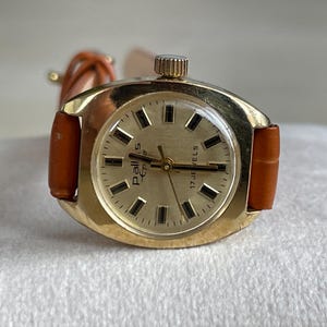 Elegant 1960's Vintage Swiss 17 Jewels Ladies Wristwatch Pallas Eppo ...