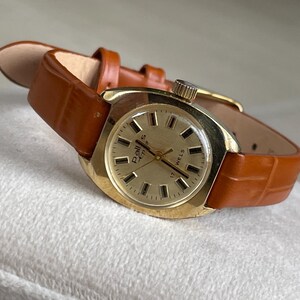 Elegant 1960's Vintage Swiss 17 Jewels Ladies Wristwatch Pallas Eppo ...