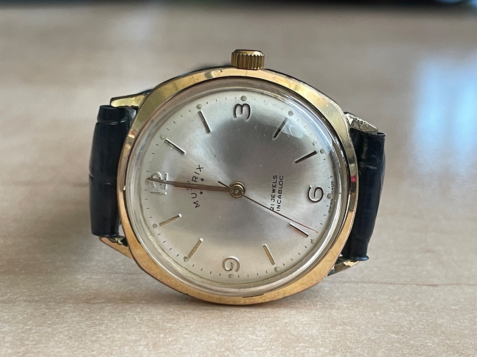 1960s Swiss Vintage Mechanical Men's Wristwatch Mutrix Golden Color ...