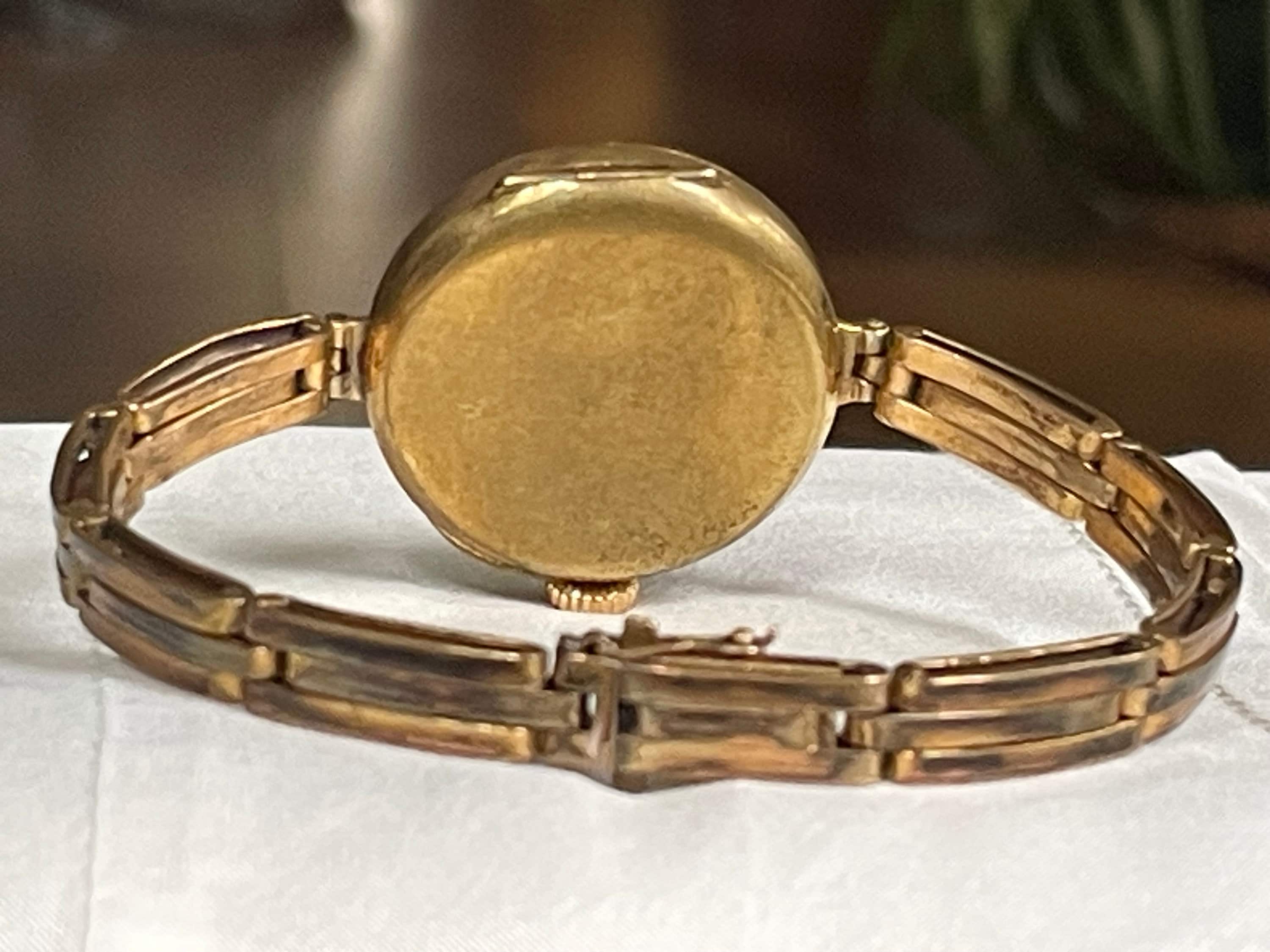 Elegant 1920s Vintage Swiss Made Ladies Wristwatch Gold Color Case With ...