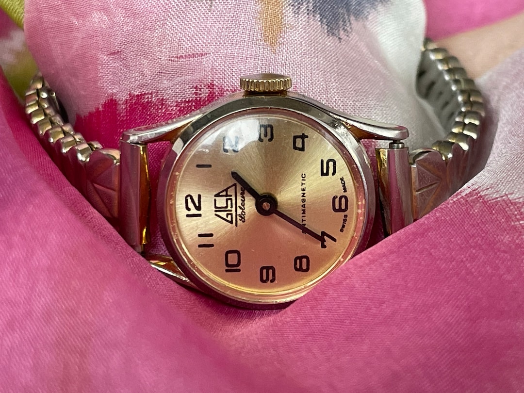 Stunning 1960 Vintage Swiss Ladies Wristwatch Gisa Gold Color Case, Art ...