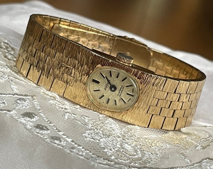 Stunning 1960 Vintage Swiss Ladies Wristwatch Aviva Golden Color Case ...