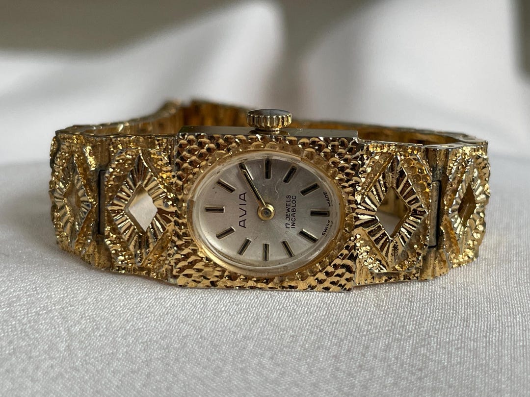 Stunning 1960 Vintage Swiss Ladies Cocktail Wristwatch Avia Golden ...