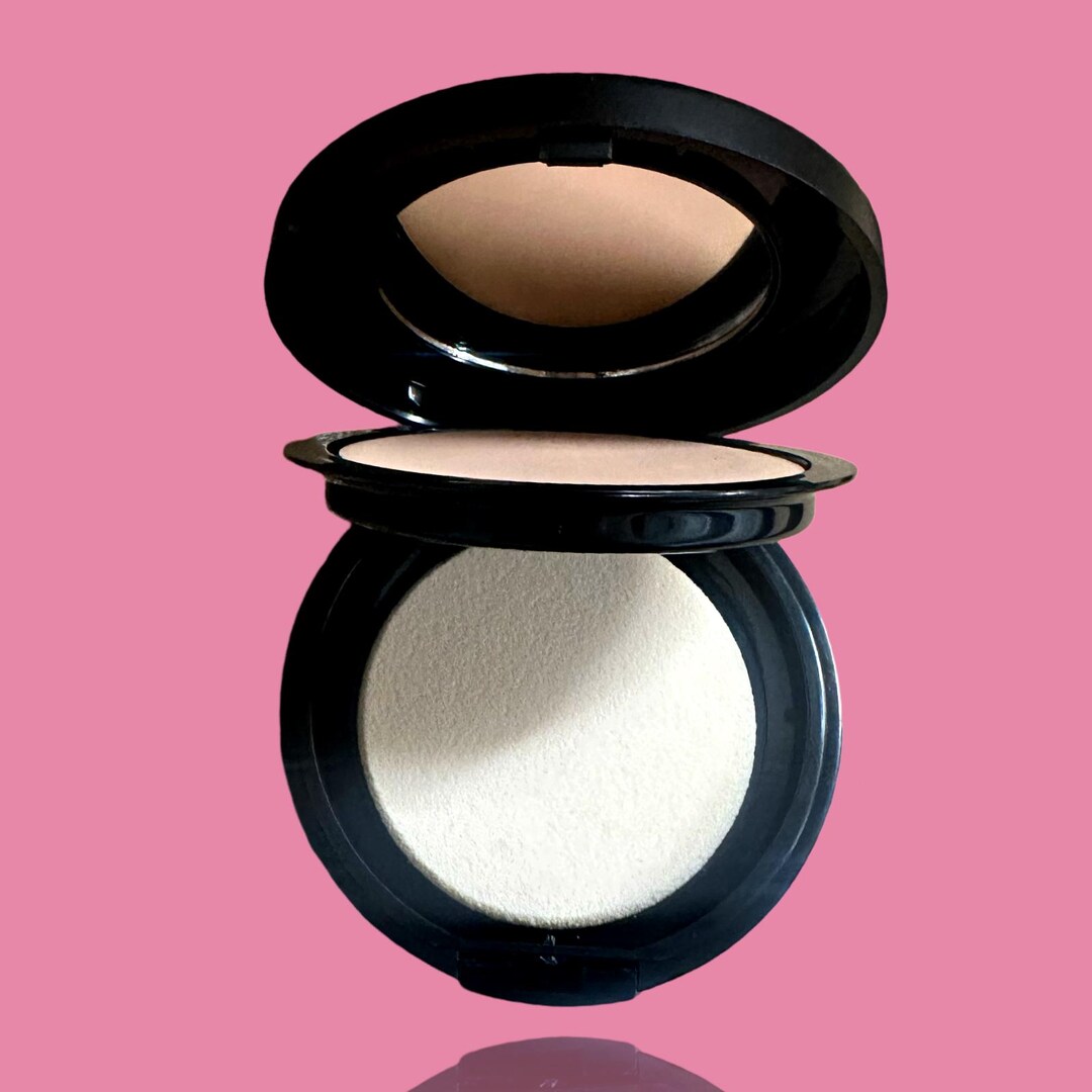 Cream-to-powder Foundation- Flawless Finish Light/fair Shades - Etsy