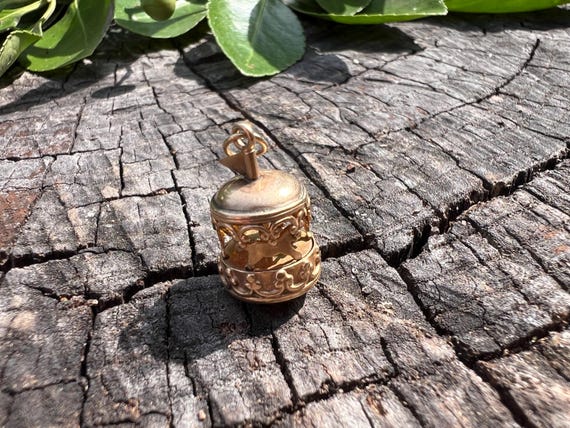 Carousel Charm, Gold Carousel Charm, Carousel Pendant - Gem