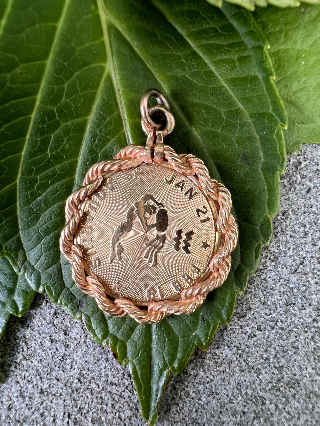 Gold Aquarius Charm, Aquarius Pendant, Yellow Gold Aquarius Pendant ...