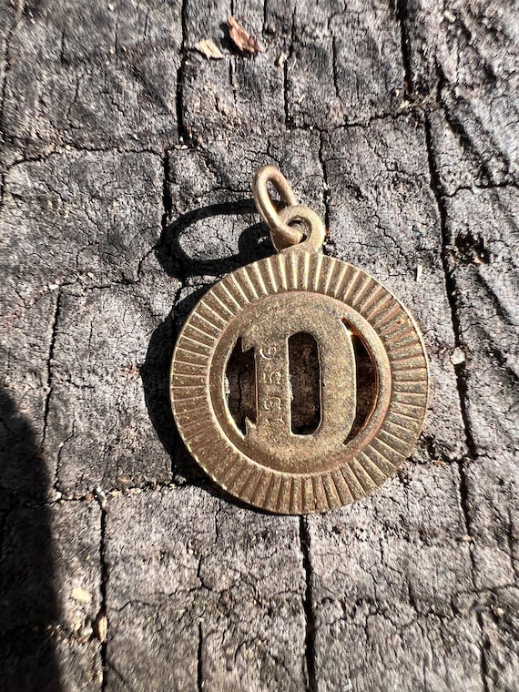 Vintage gold initial letter - Gem