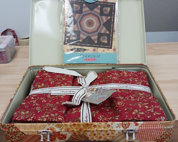 Chocolat by 3 Sisters for Moda Fabrics. "quilt Kit & Tin" - Includes ...