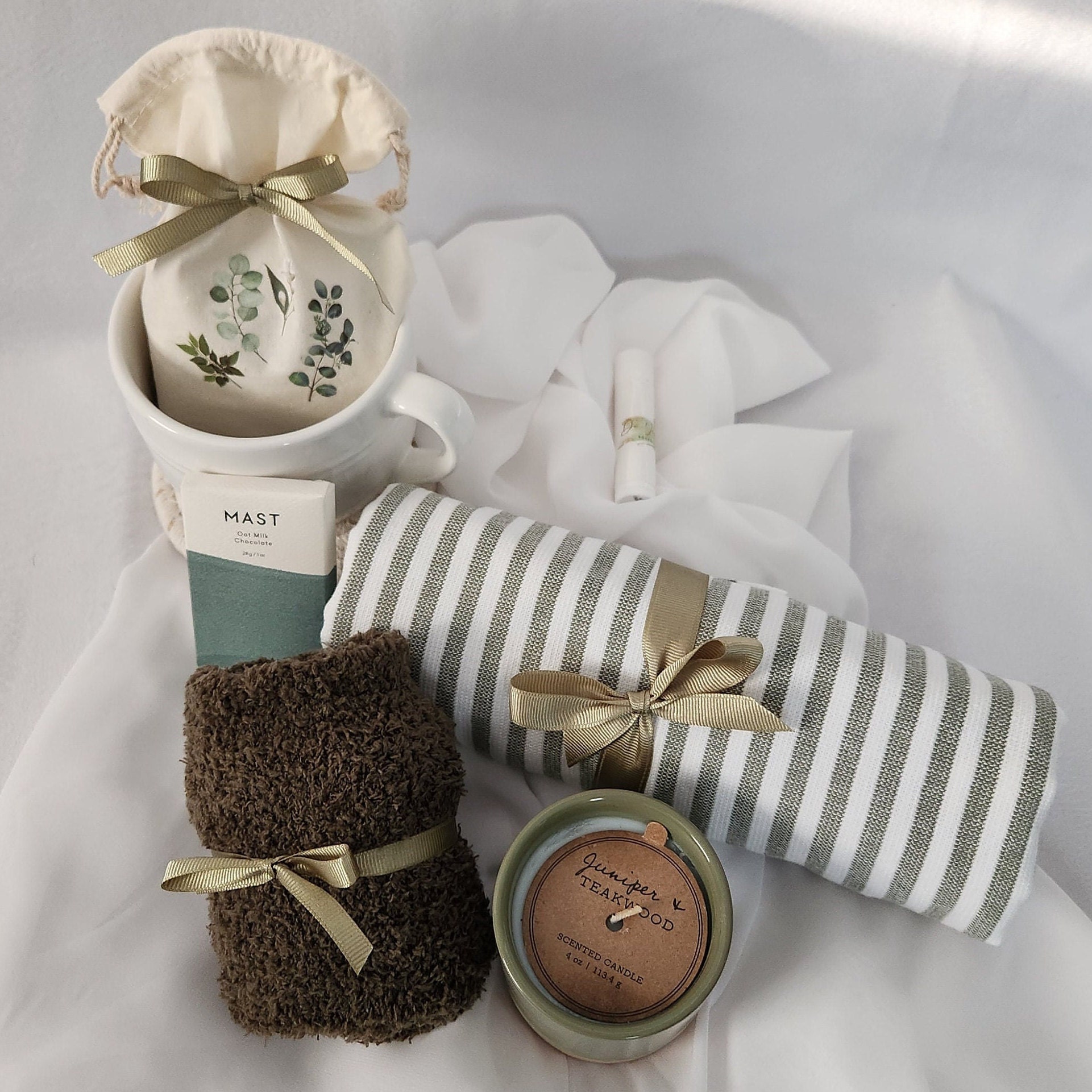 Hygge Gift Box Cozy, Gift Box With Blanket, Gift Basket for Girlfriend ...