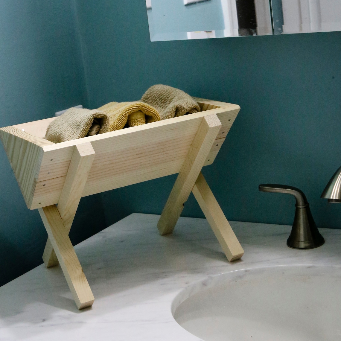 Let's Build a Manger® Kit DIY Christmas Craft Kit for Kids and Family ...