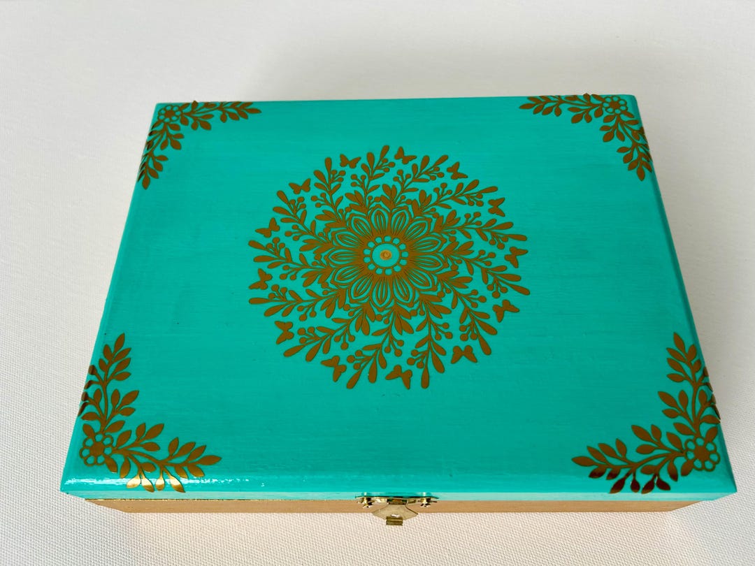 Wooden Memory Box/ Big Wooden Box / Wooden Gift and Keepsake Box - Etsy