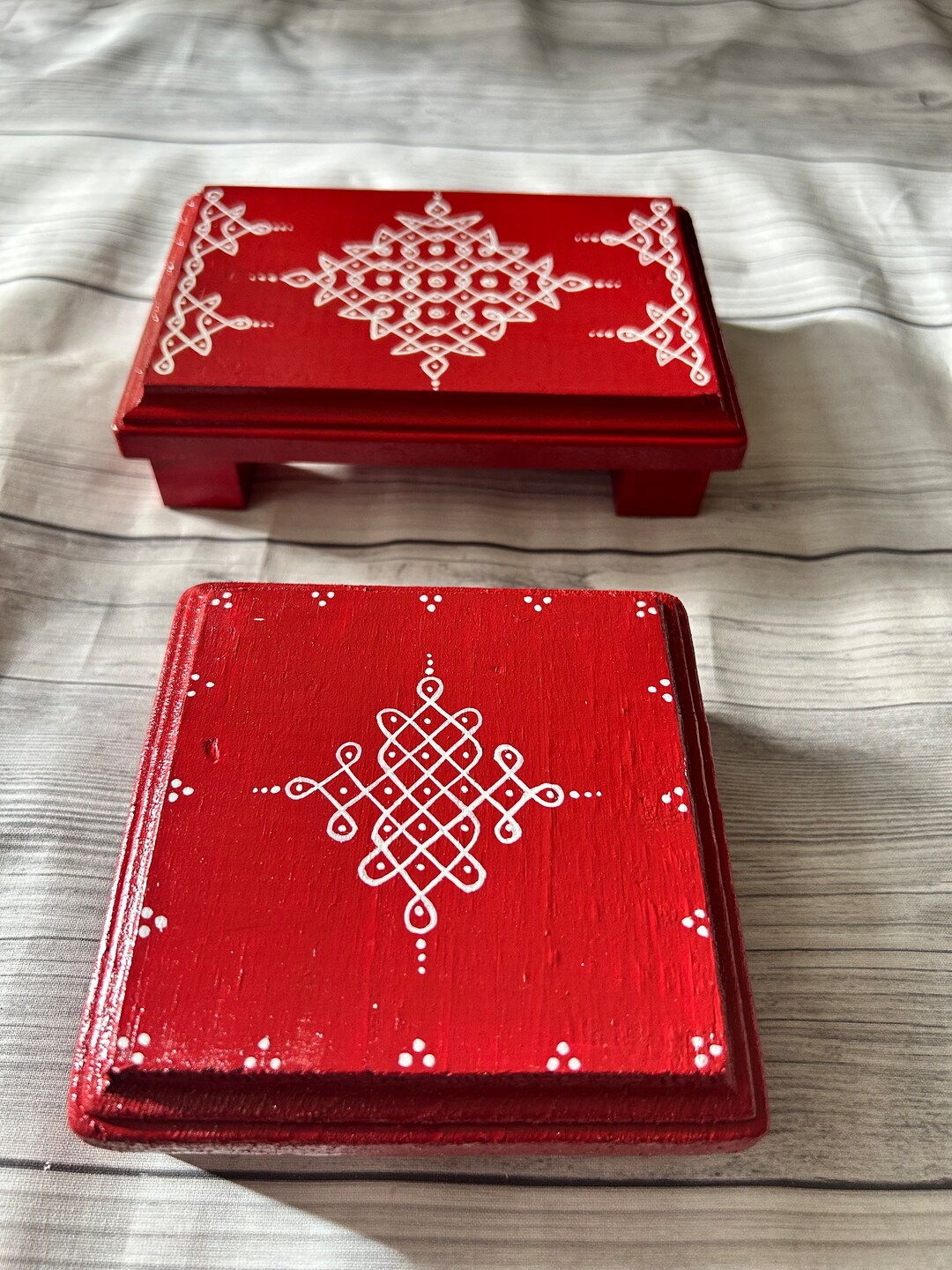 Handpainted Kolam Chowki Set: American Pine Pooja Stools, Diwali Gift ...