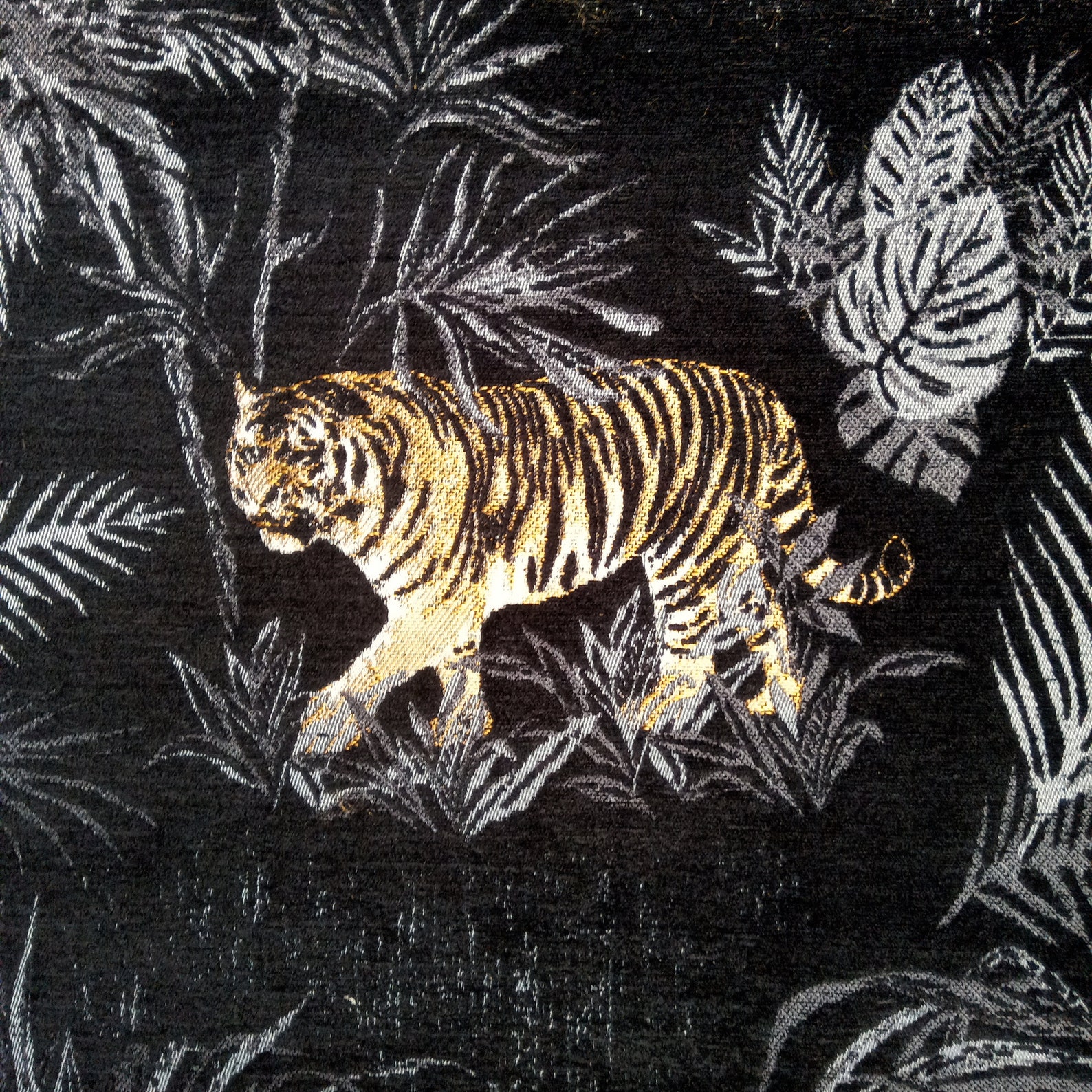 Bengal Tiger Velvet Fabric, Fabric With African Animal, Fabric With ...