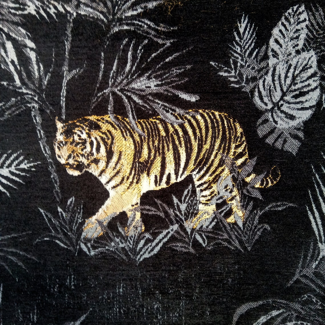 Bengal Tiger Velvet Fabric, Fabric With African Animal, Fabric With ...