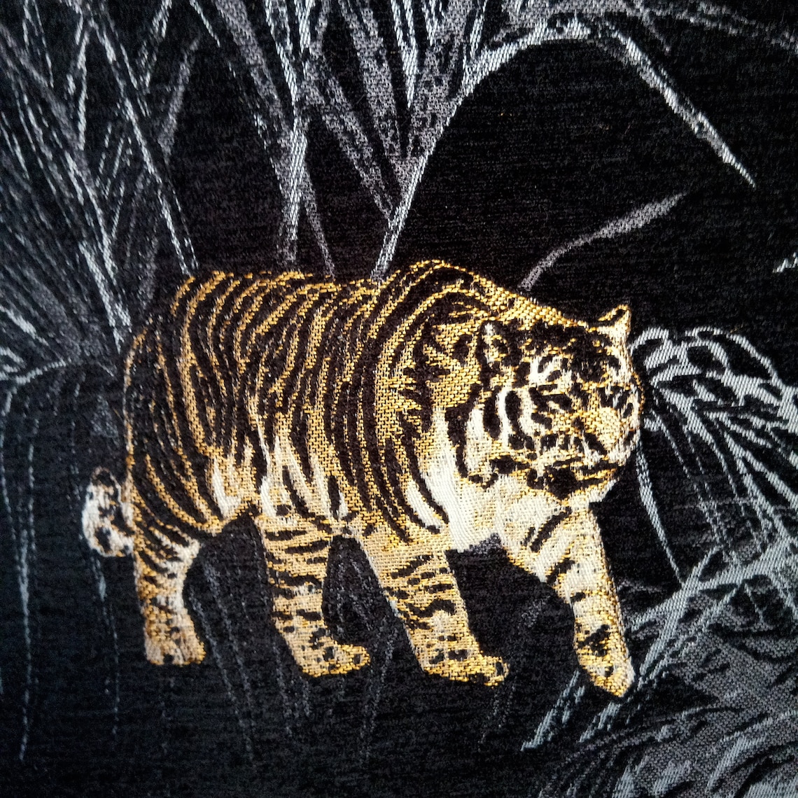 Bengal Tiger Velvet Fabric, Fabric With African Animal, Fabric With ...