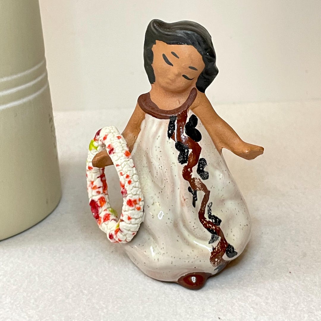 Vintage Bee B of Hawaii Figurine Hawaiian Girl Dancer With Lei Redware ...