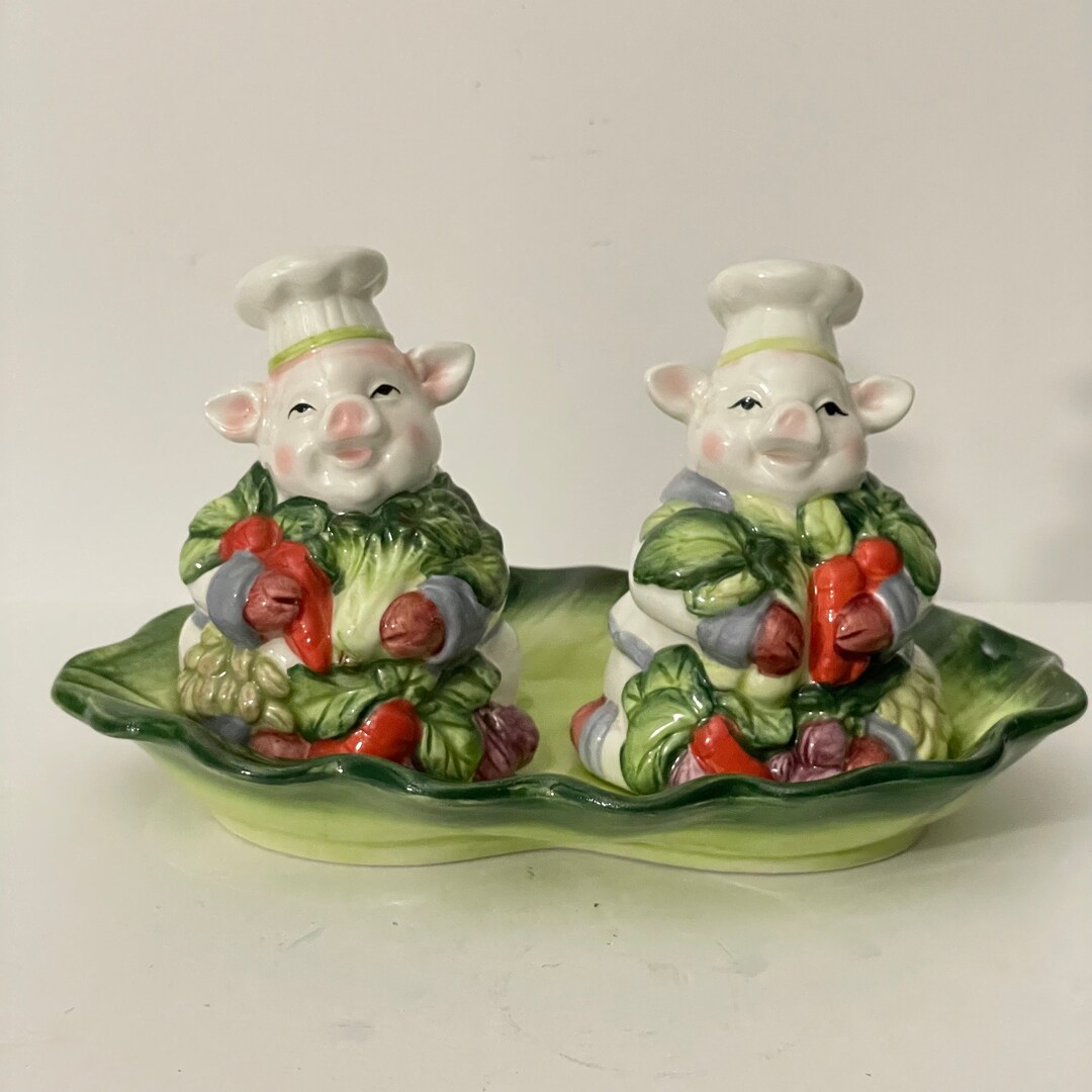 Spring Collection Corner Ruby Pig Chef Salt & Pepper Shakers - Etsy