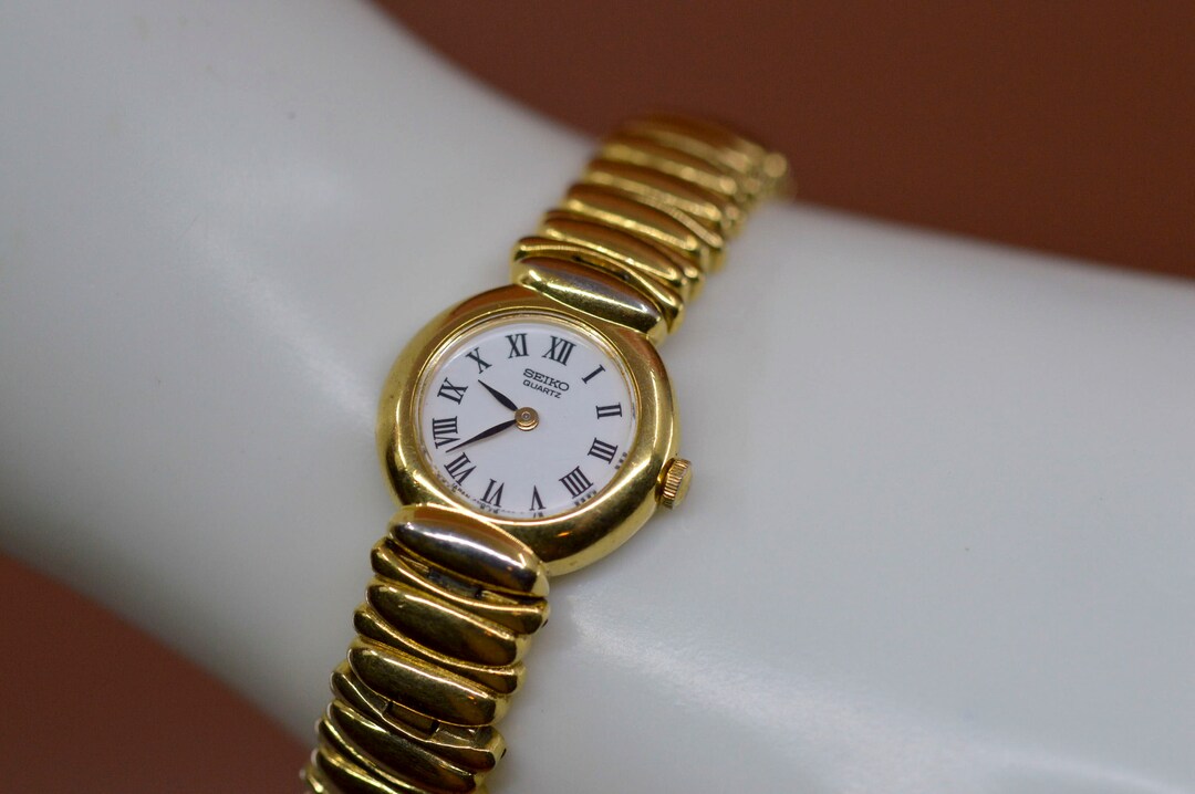 Seiko Quartz , Gold Tone With White Dial, Womens Quartz Wrist Watch - Etsy