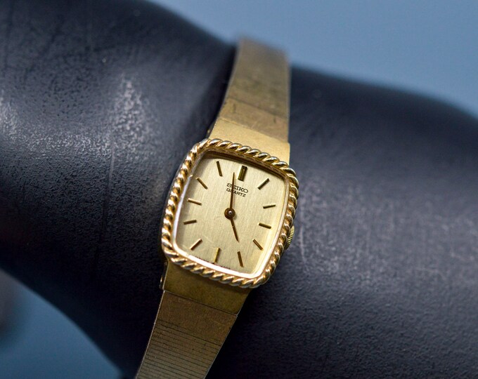 Seiko Quartz, Gold Tone, Womens, Vintage,small Wrist Watch - Etsy