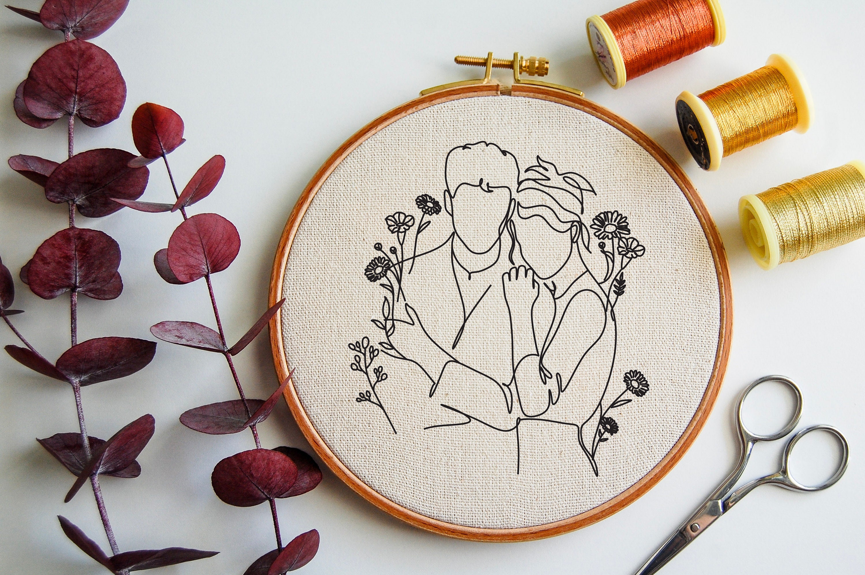 Romantic Hand Embroidery PDF Pattern, Couple Hugging With Flowers ...
