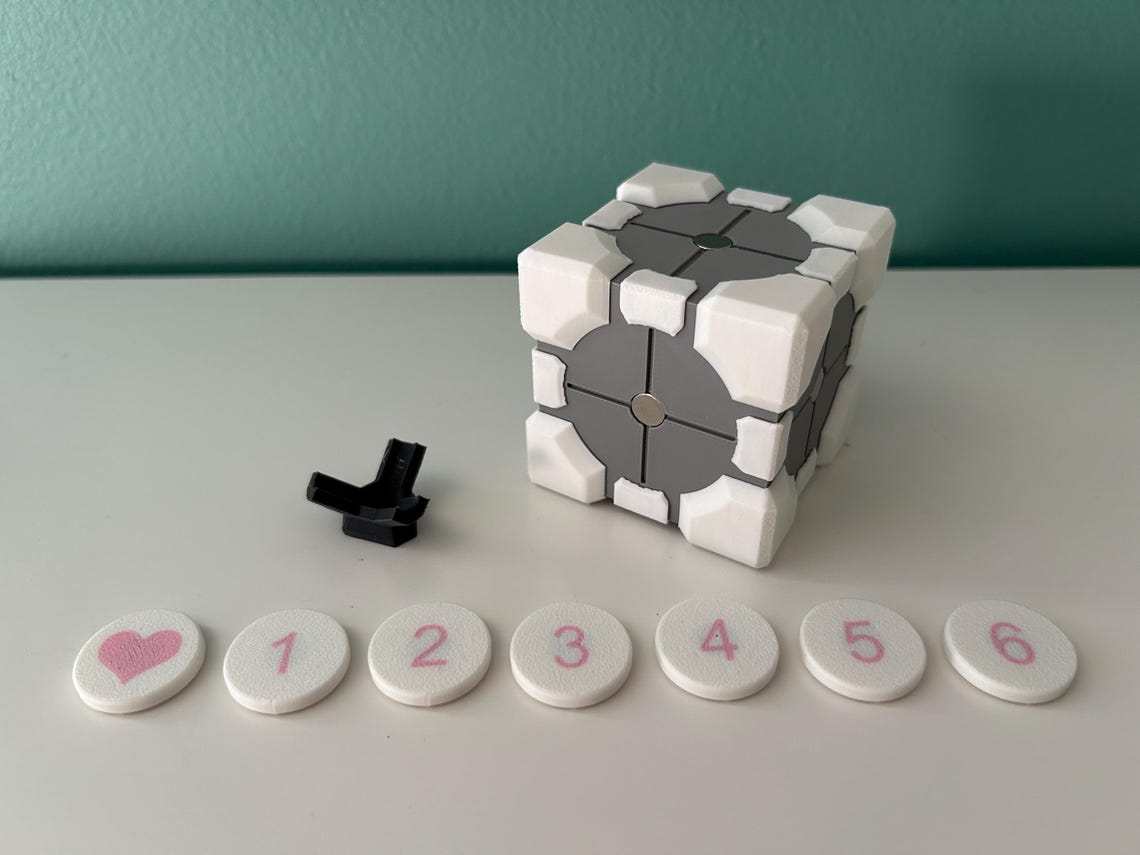 Portal Companion Cube Inspired D6 Die, Scale Model 60mm, Includes 7x ...