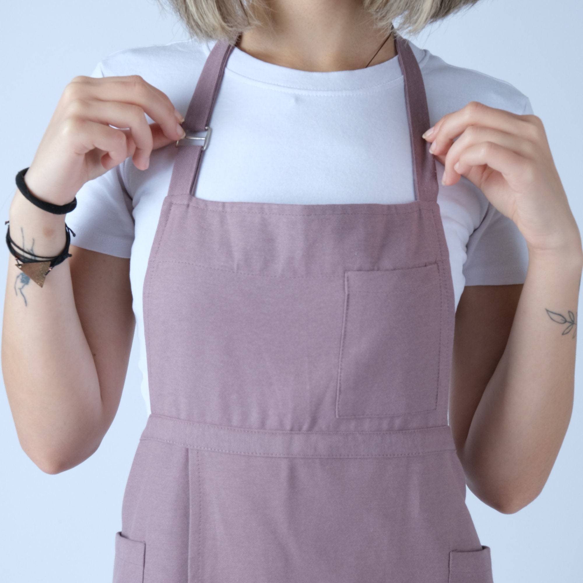 Split Leg Pottery / Florist/ Artist Apron: Waterproof Unisex Artist ...