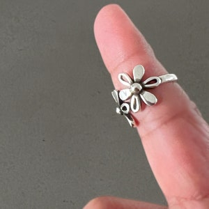 Flower Ring for Her Silver Flowers Ring for Women Adjustable Rings Two ...
