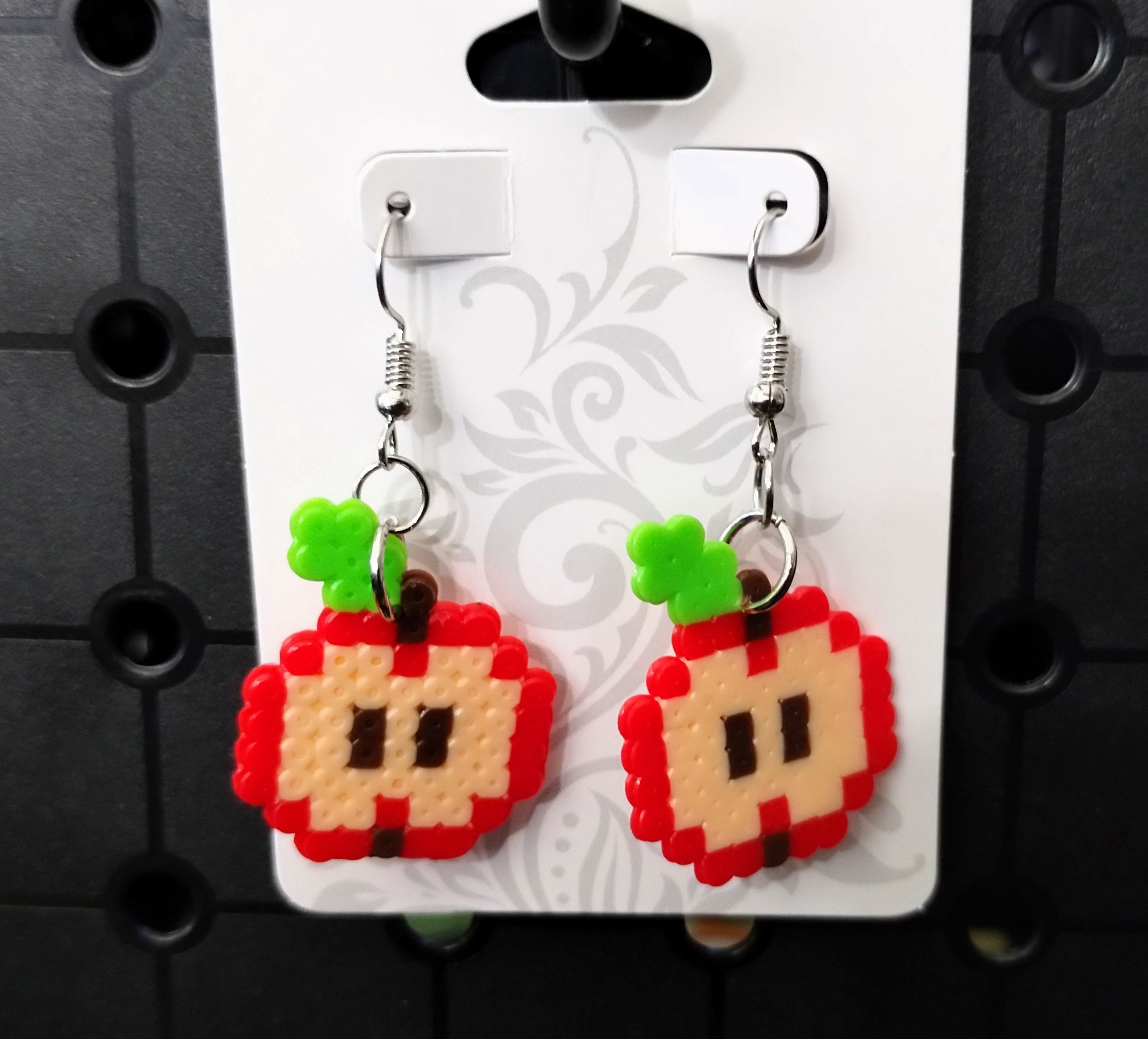 Juicy Apples / Perler Beads / Hama Beads / Fuse Beds . Hand Made # ...