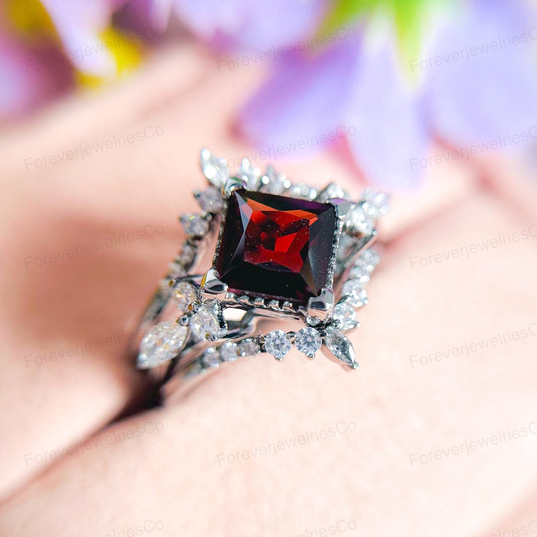 Vintage Princess Cut Garnet Wedding Ring Set: 14K Gold Bridal Promise ...