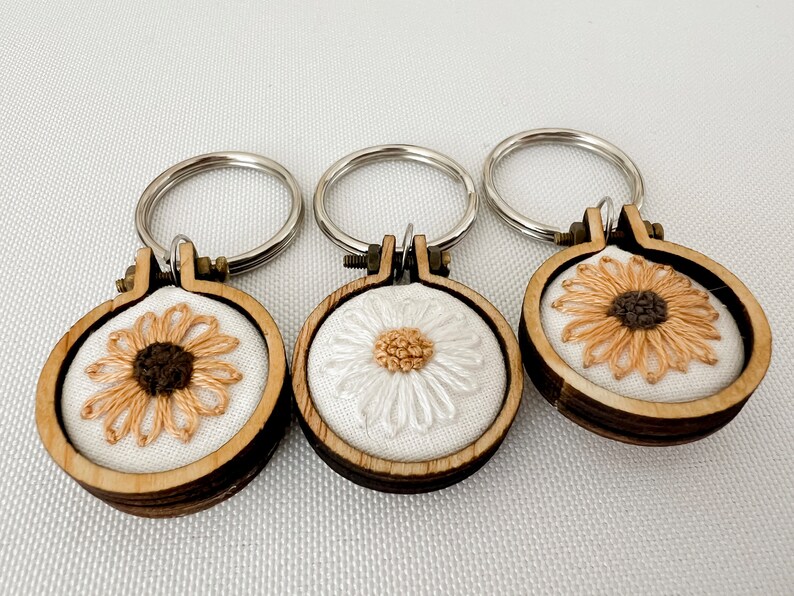 Flower Petal Mini Embroidery Hoop Keychain - Etsy