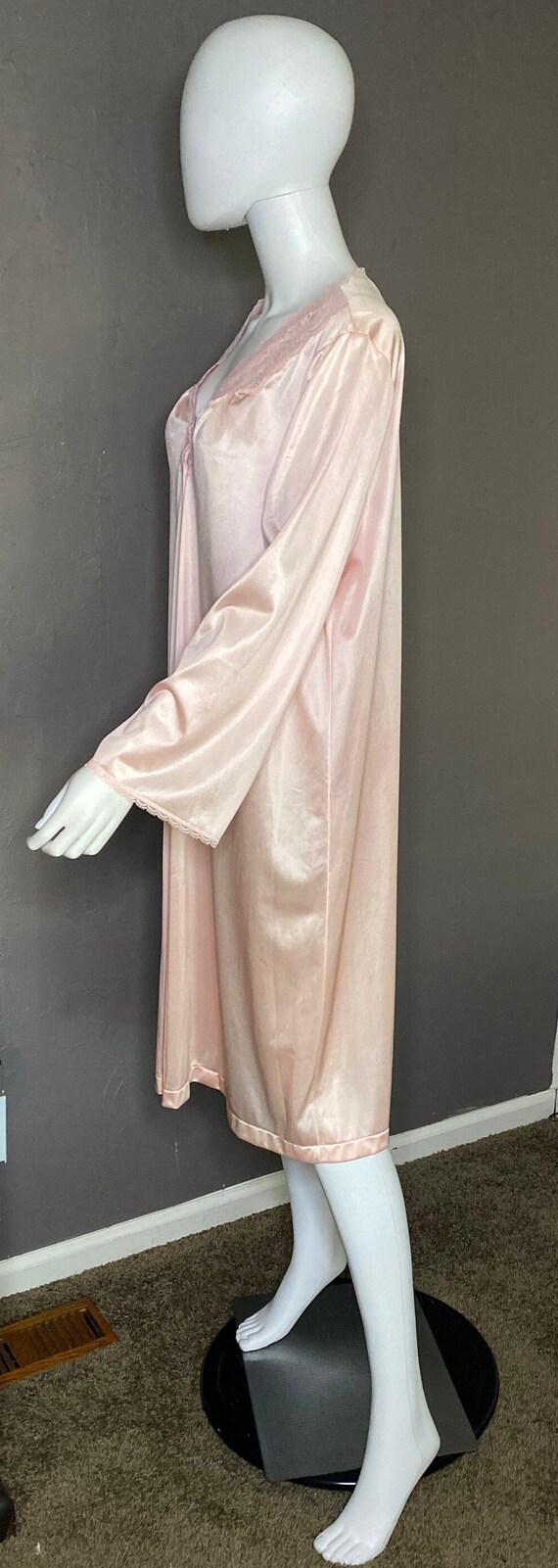 1980’s Peach Silky Robe by Vanity Fair size Large Dus… - Gem
