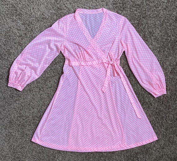 1960's Pink Gingham Wrap Robe from Miss Elaine Puff S… - Gem