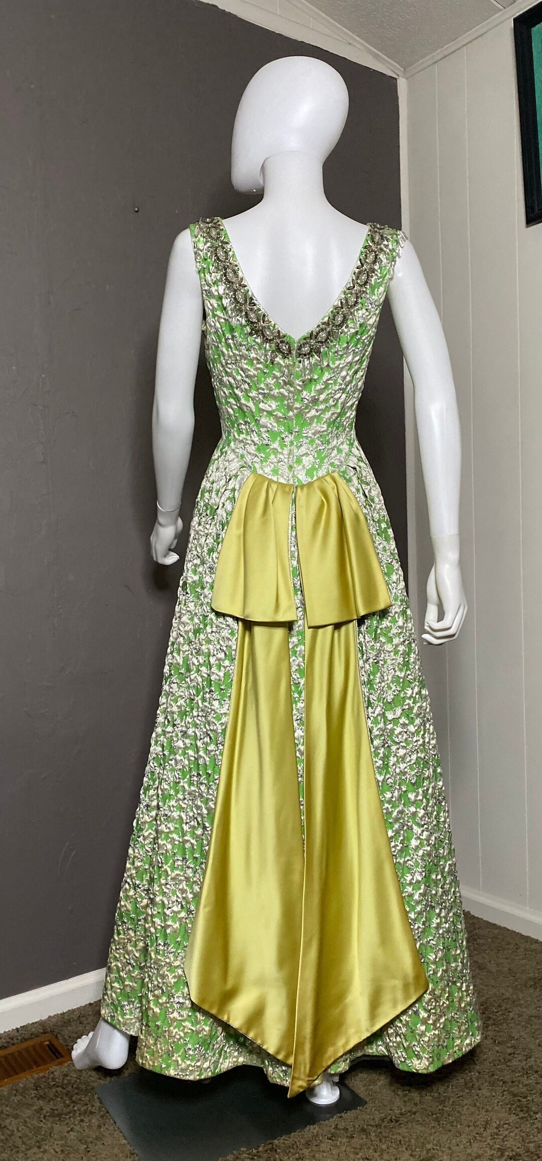 Vintage 1950s Satin and Metallic Brocade Ballgown With Giant Sash Green ...