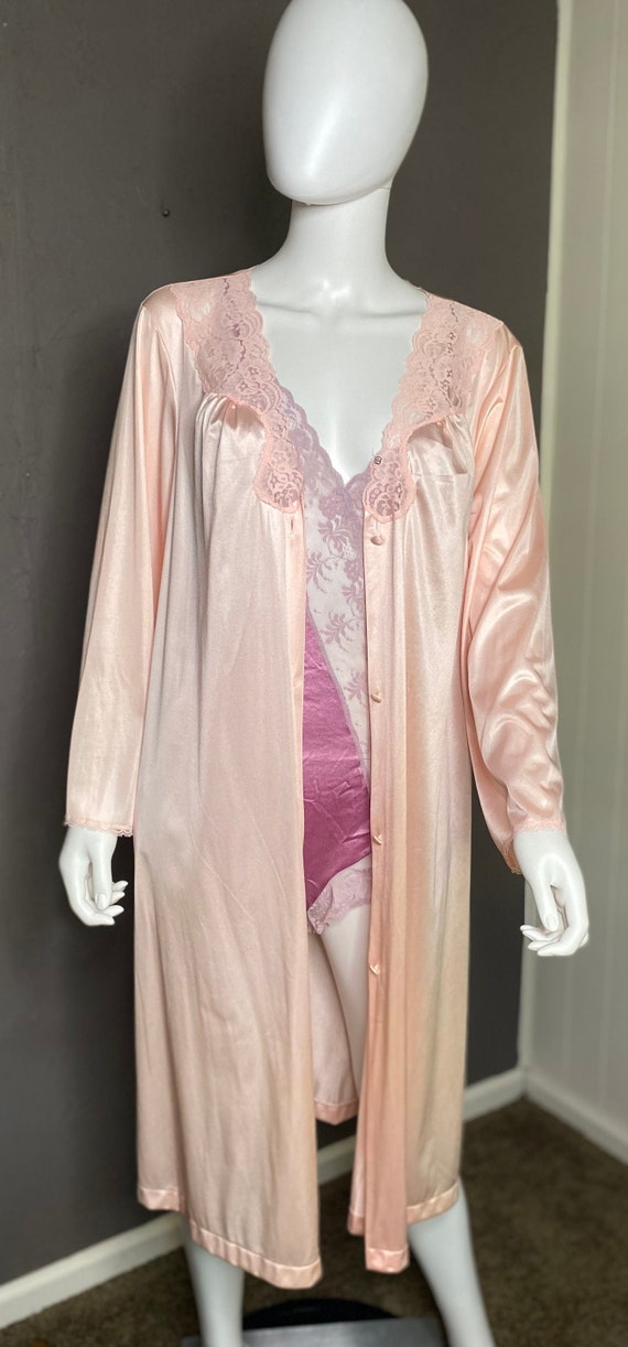 1980’s Peach Silky Robe by Vanity Fair size Large Dus… - Gem