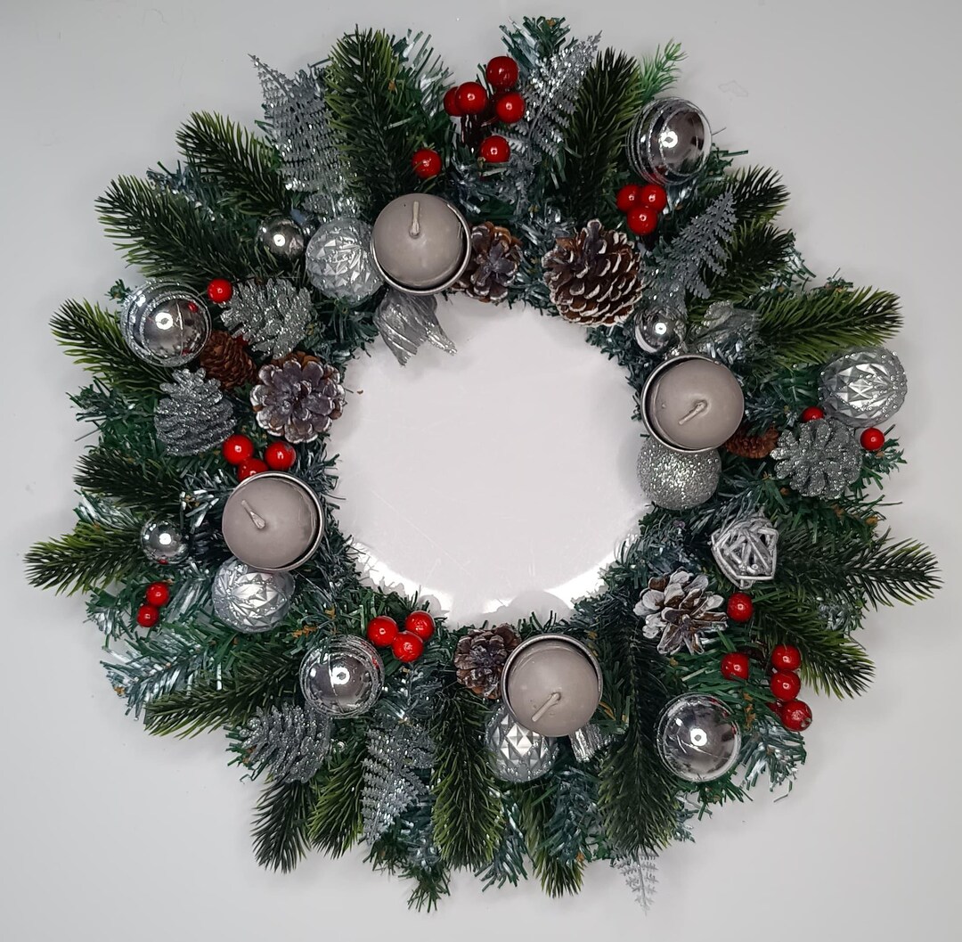 Silber Advent Kranz. Christmas Wreath With Silver Candles - Etsy