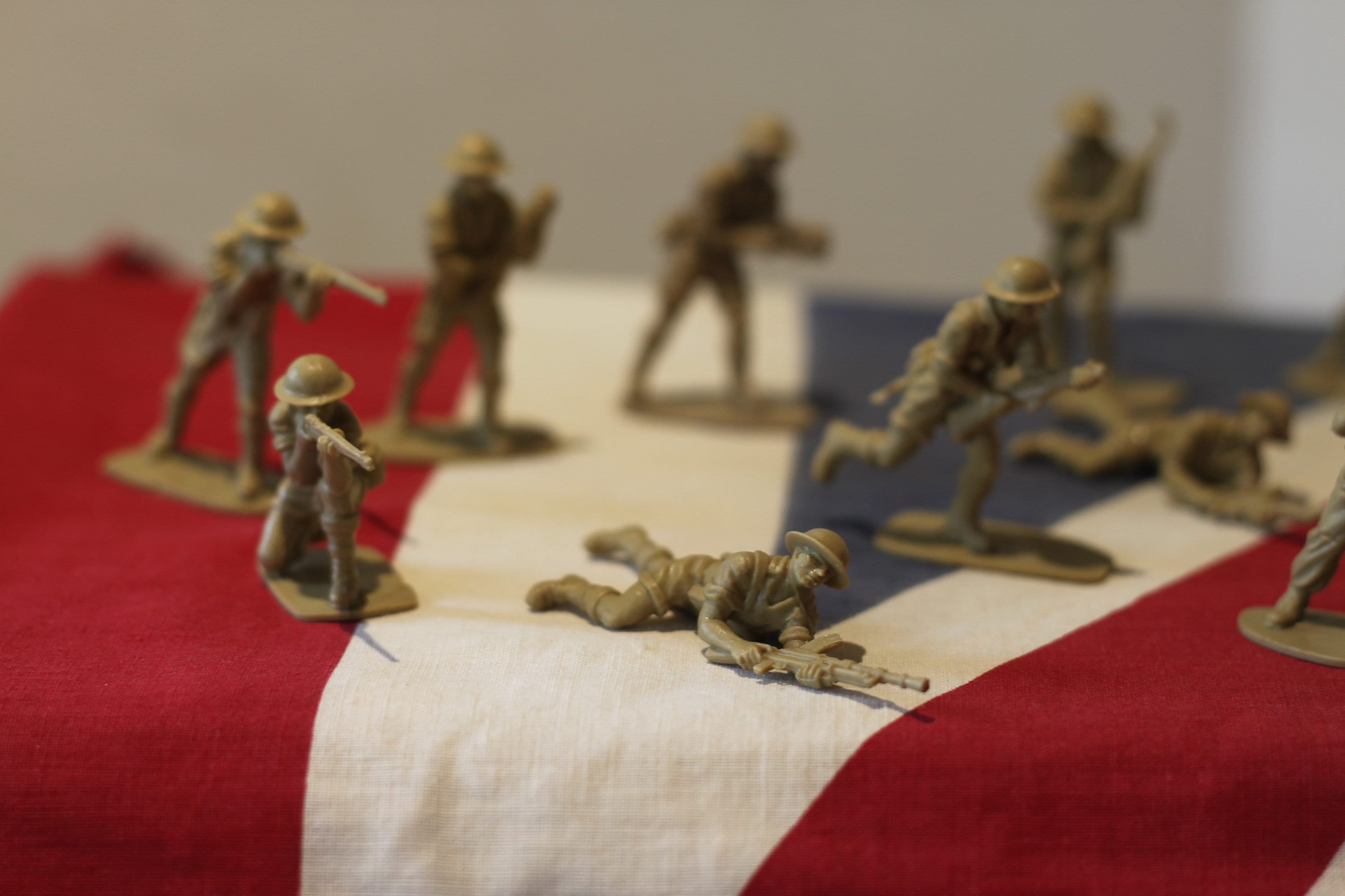 A Collection of Airfix Plastic Toy Soldiers From 1970's Approx. 55mm ...