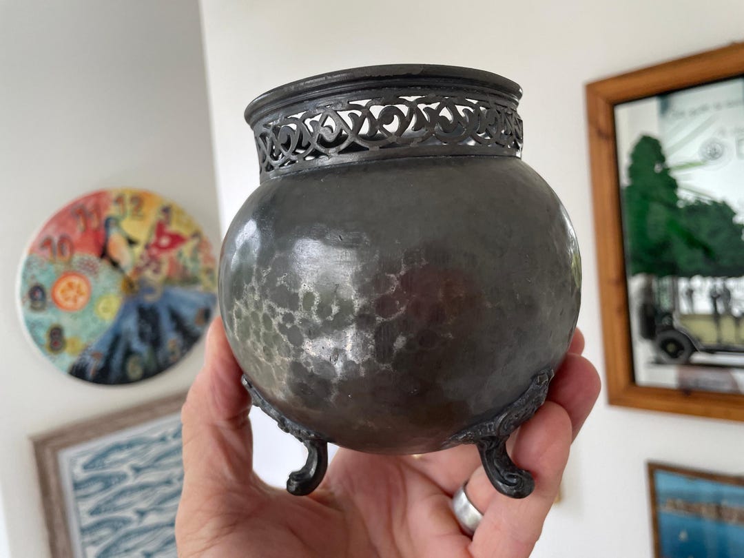 Antique Art Nouveau EPBM Bowl – Hammered Pewter, Pierced Rim, C.1905 - Etsy