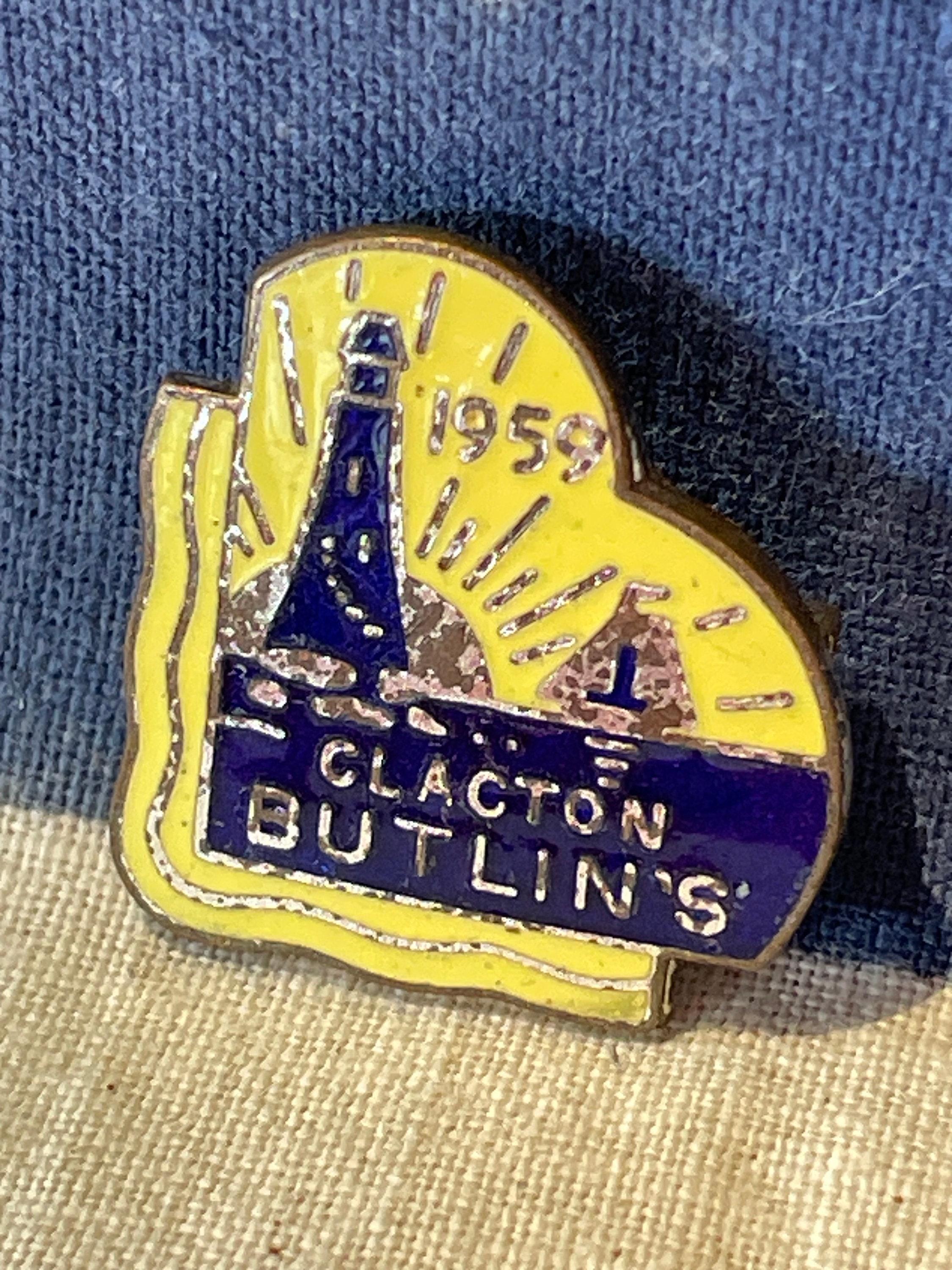 A Vintage Enamel Butlins Holiday Camp Clacton 1959 Pin Badge 21mm Tall ...