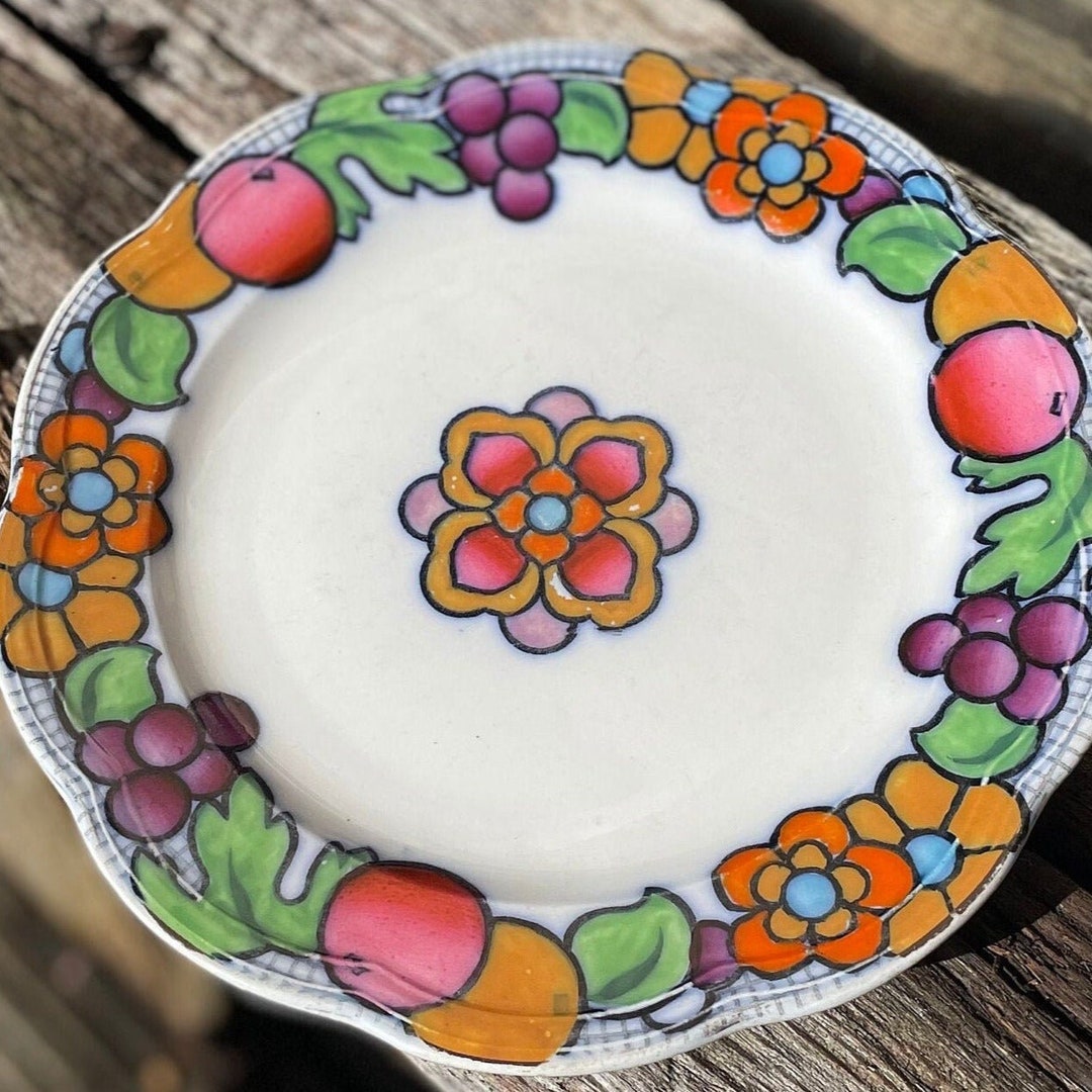 An Art Deco 1930's Losol Ware Suntrae Pattern Plate. by Keeling and Co ...