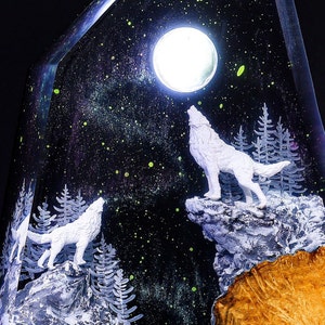 Howling Wolf 2 in Aurora Borealis Moon Night Light Northern Light Lamp ...