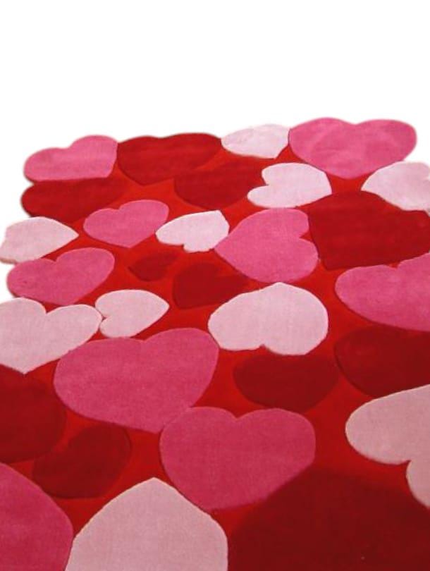 Crimson Crush Heart Shape Red and Pink Irregular Luxury Wool Rug in ...