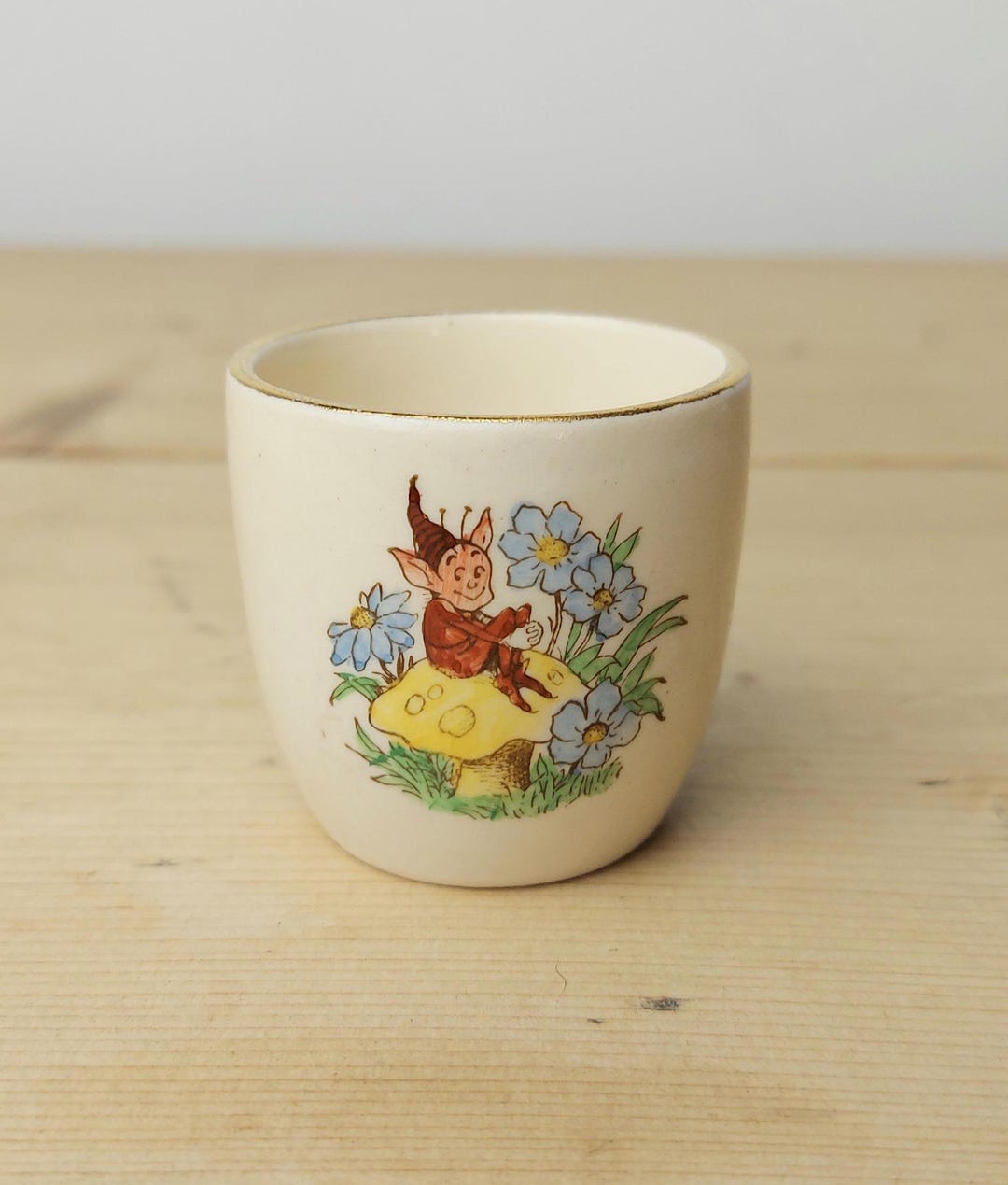 Vintage Keele Street Pottery Boscastle Cornish Pixie Souvenir KSP Egg ...