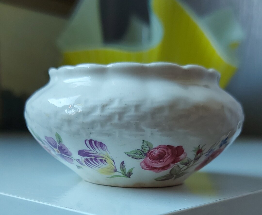 Vintage Simpsons potters Ltd Solian Ware Small Bowl Pot Floral Cobridge ...