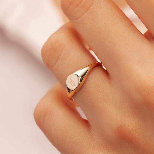 Ladies Gold Signet Ring - Etsy