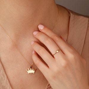 14K Solid Gold Crown Necklace, Dainty Princess Necklace, Queen Crown ...